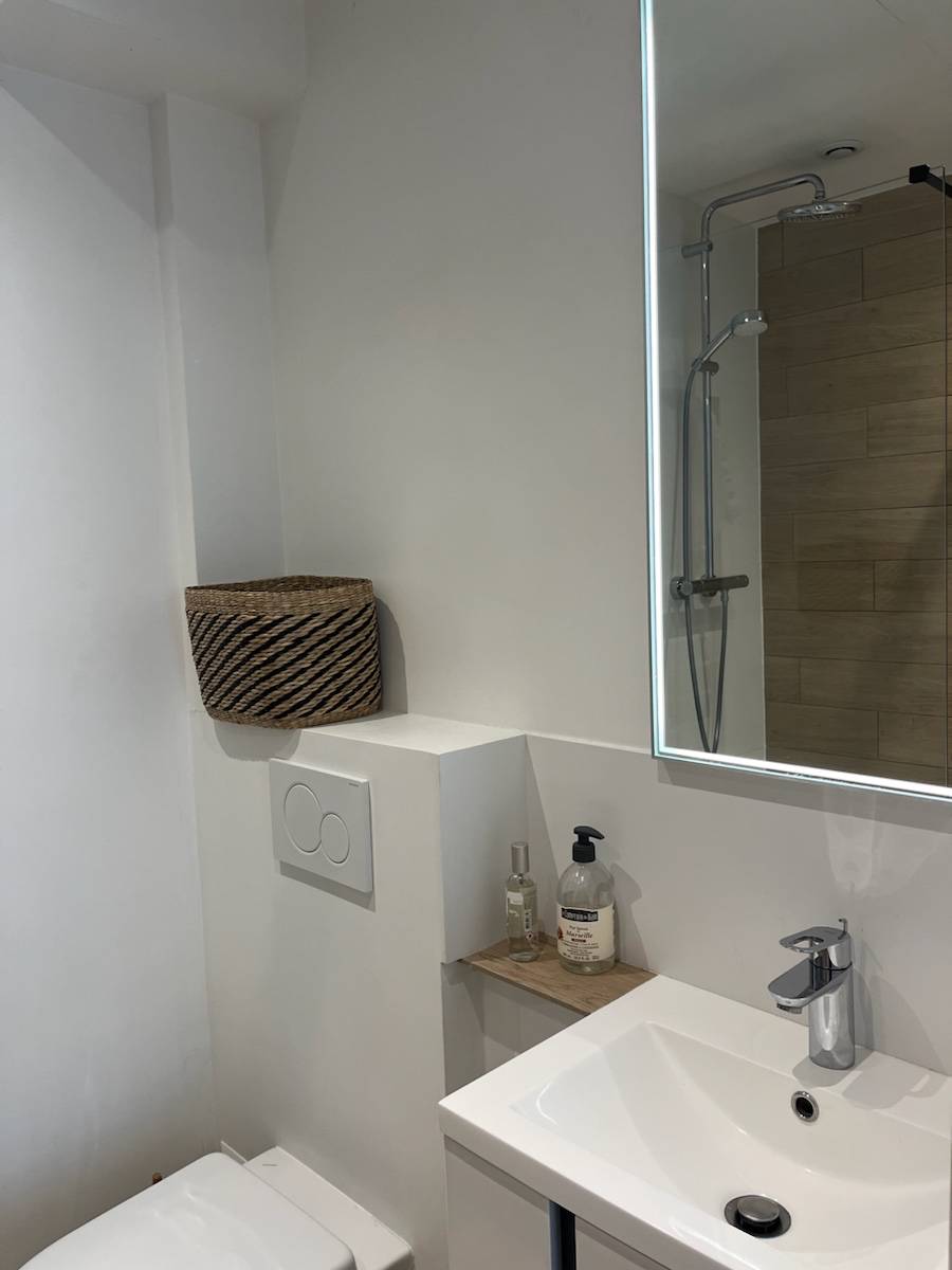 Loue appartement 16m² Châtelet Pont Neuf sur Gens de Confiance