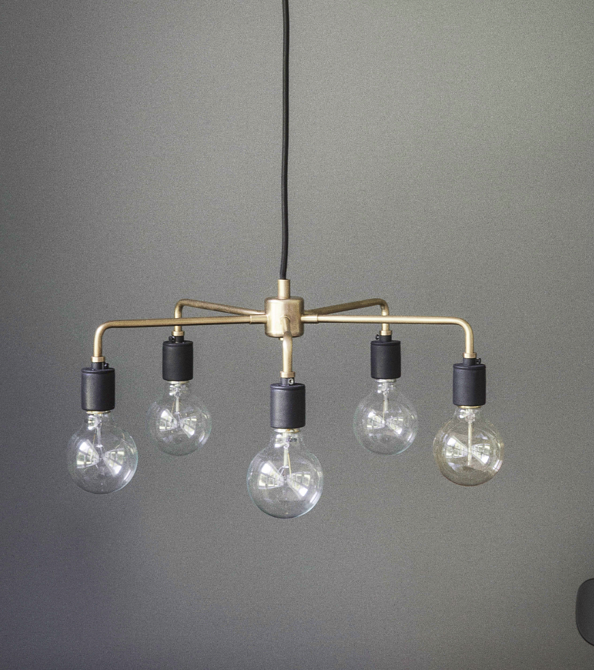 Suspension Leonard Chandelier de Soren Rose Studio on Gens de Confiance