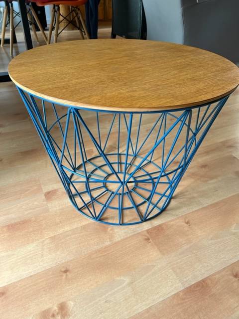 Table basse Ferm Living - Wire corbeille avec couvercle on Gens de Confiance