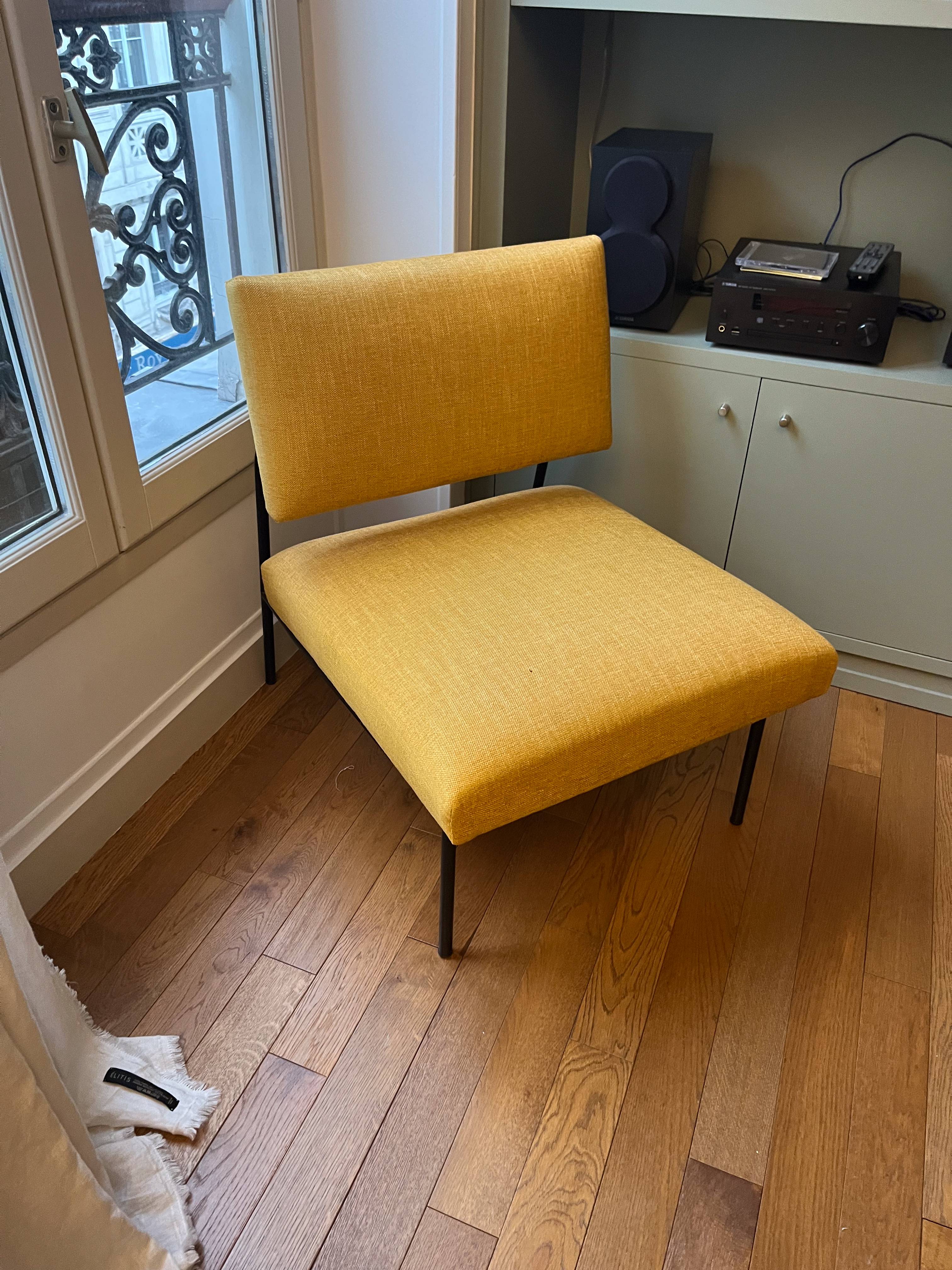 Vends chauffeuse design neuve sur Gens de Confiance