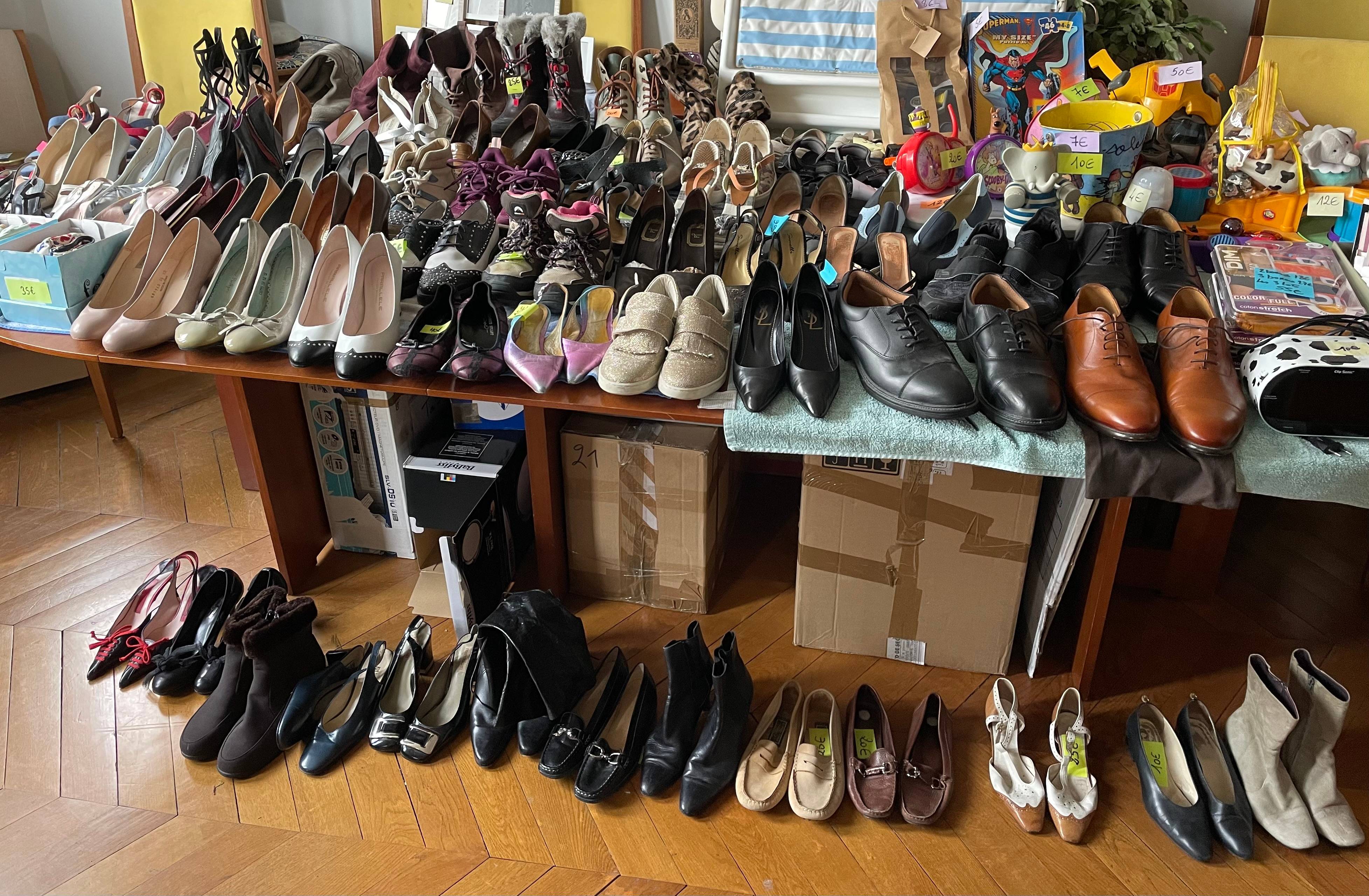 Vends chaussures Hommes (44) Femmes (du 36 au 39) différents styles on ...