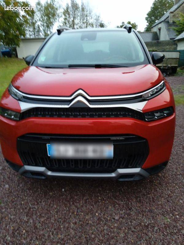 Vends Citroen C3 Aircross Pure Tech 110 s&s Bvm6 shine - Rouge Pepper ...