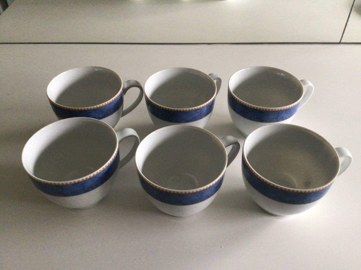 Vends ensemble de six tasses à café en porcelaine Geneviève Lethu sur ...