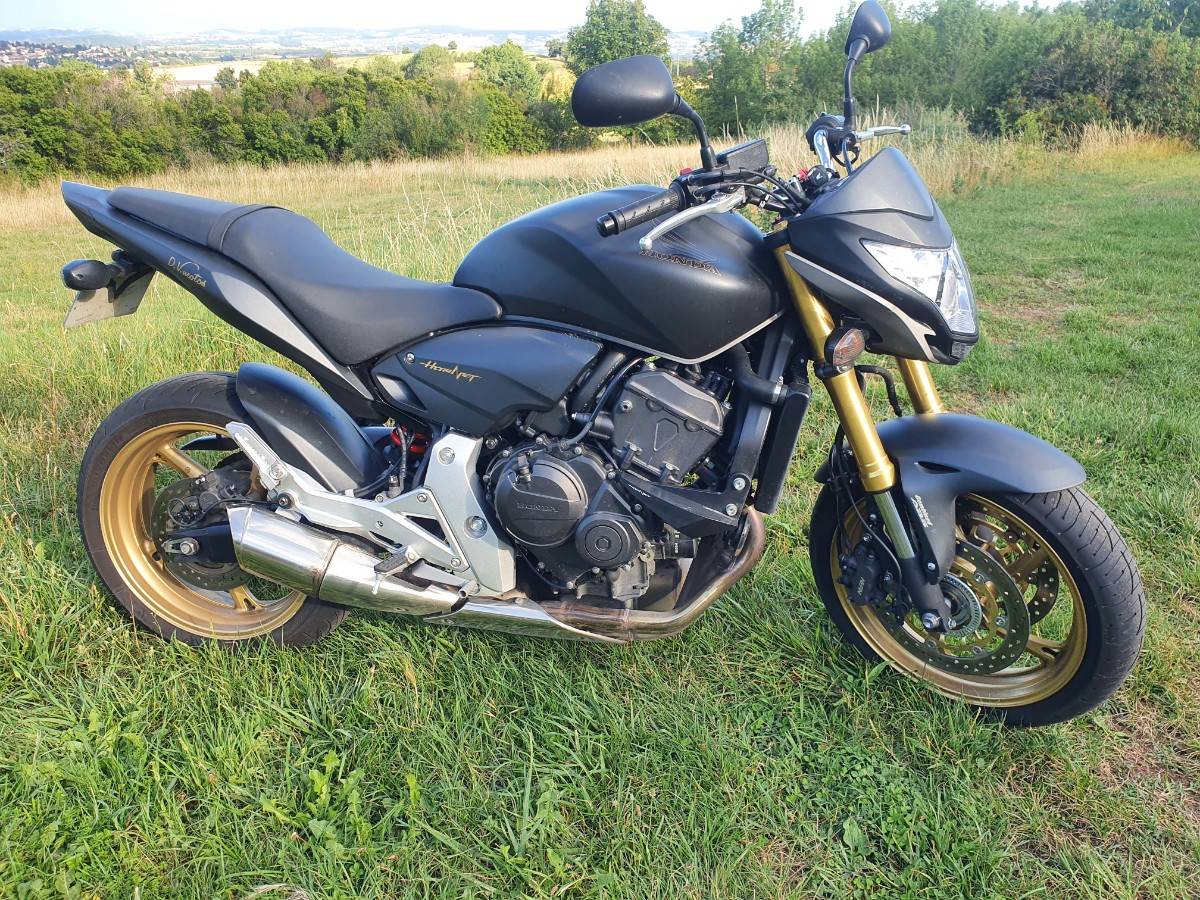 Vends moto Honda Hornet 600 Abs, 30 000 km · 2013 on Gens de Confiance