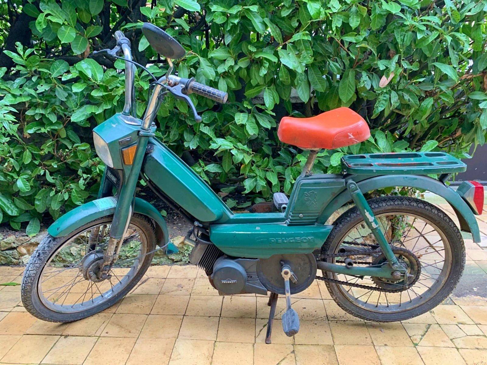Vends mobylette 103 Peugeot - 3 098 km 1982 sur Gens de Confiance