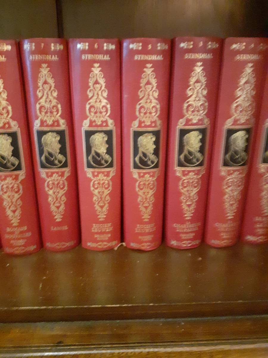 Propose œuvre complète de Stendhal en 10 volumes on Gens de Confiance