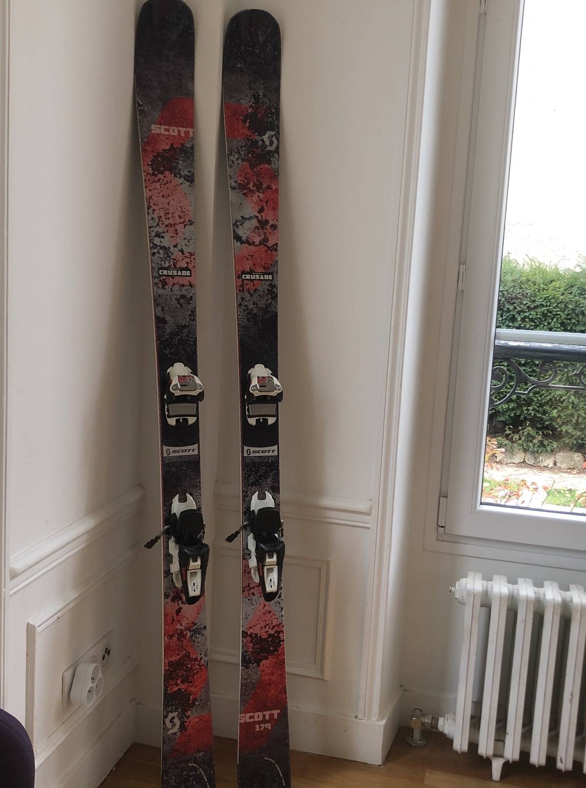 Vends paire de skis homme Scott Crusade 1,79m Tres bon état sur Gens de ...