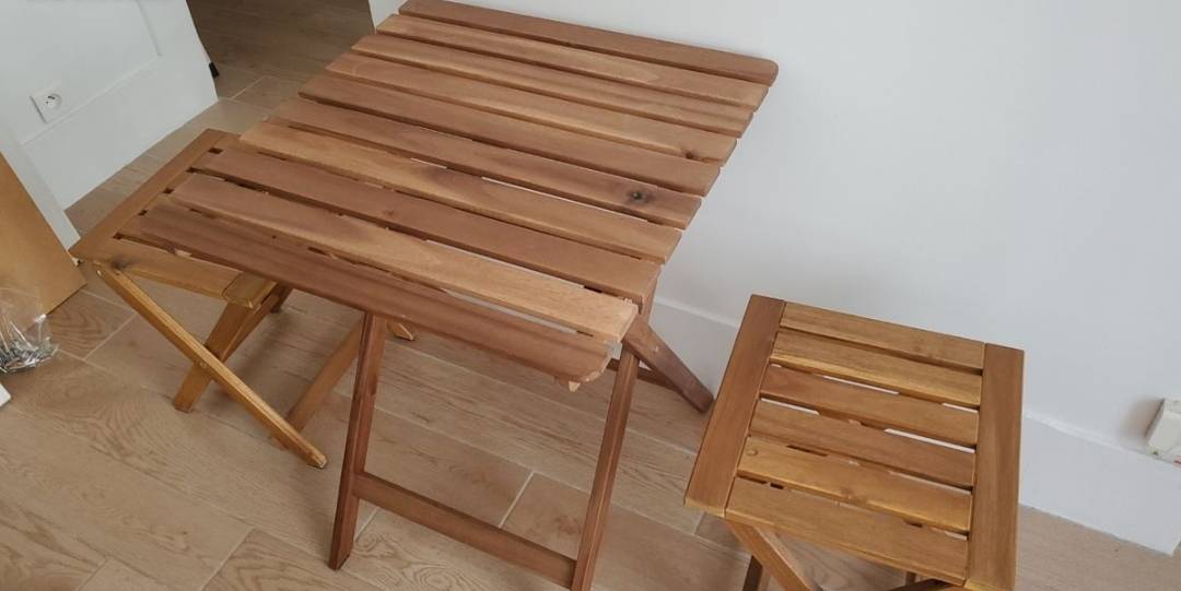 Vends table pliable + 2 tabourets IKEA pliables bois sur Gens de Confiance