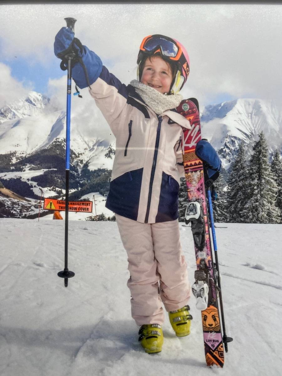 Vends Tenue de ski fille - taille 8 ans sur Gens de Confiance