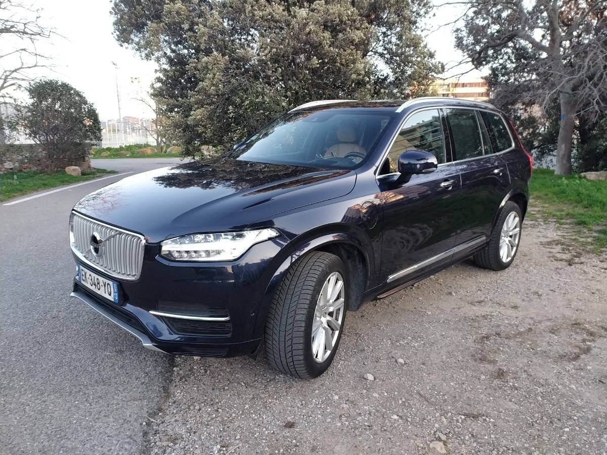 Vends Volvo XC90 T8 HYBRIDE ENGINE GEATRONIC, INSCRIPTION LUXE on Gens de Confiance