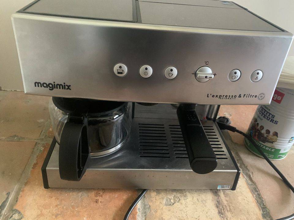 Vente machine à café Magimix sur Gens de Confiance